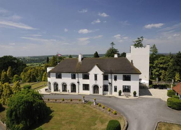 Oversley Castle inWarwickshire | House Critic